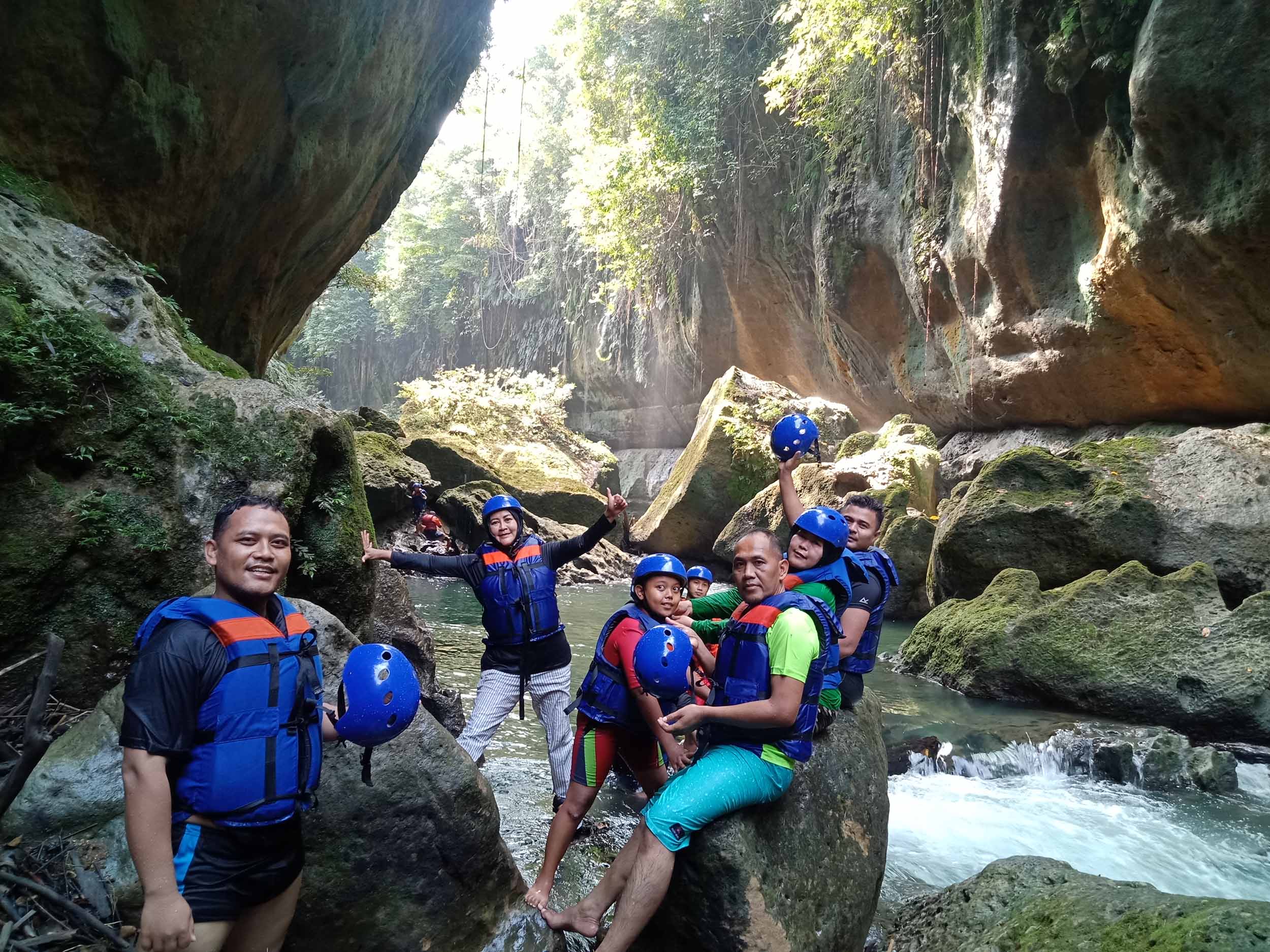 Ciwayang Bodyrafting - Pangandaran Travel